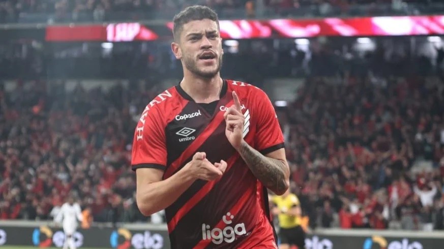 Rômulo é o melhor substituto para Vitor Roque - Furacao.com