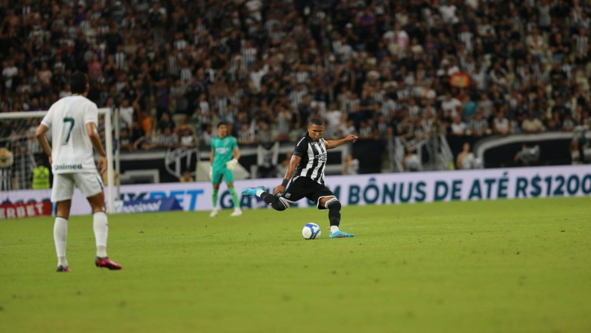 Athletico-PR: Matheus Felipe 'toma outro rumo' antes de fechar a janela ...