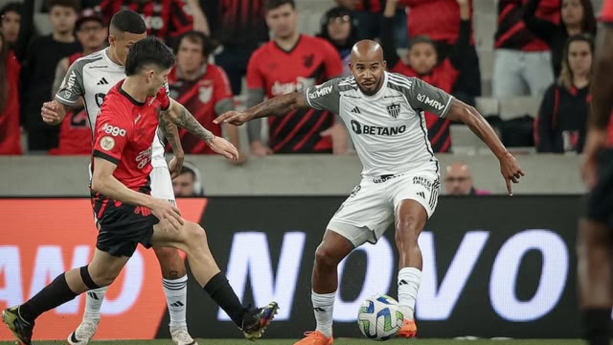 Contratação do Athletico-PR causa alvoroço, ‘ferve’ torcida e não ...